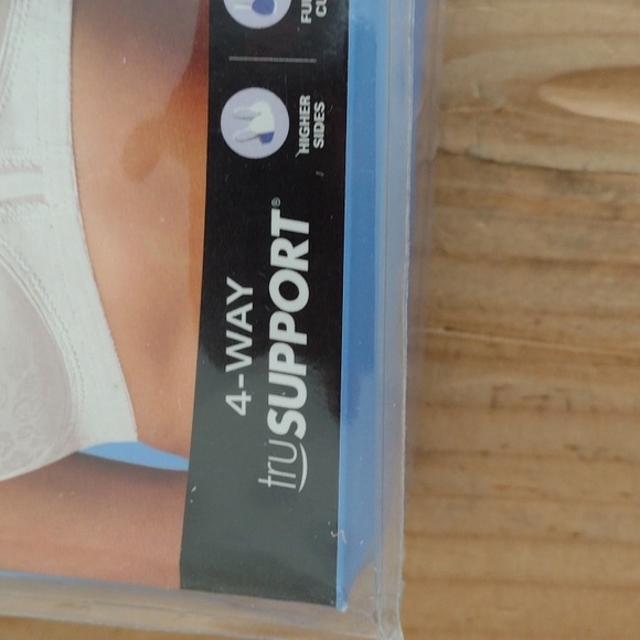 Playtex | Intimates & Sleepwear | Playtex 8 Hour Ultimate Shoulder ...